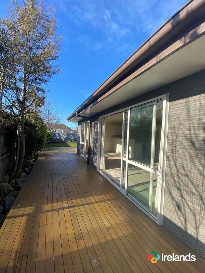 Simply Sunny In Shirley, Shirley | Irelands